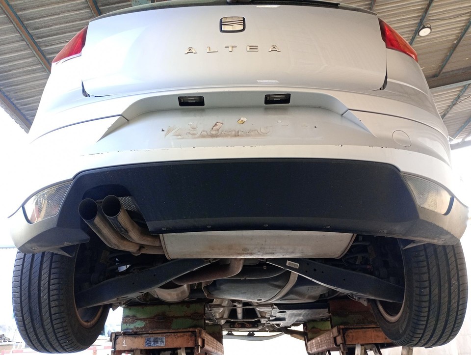 5P9807417CGRU PARAURTI POSTERIORE / 5P0807421B / 1746609 PER SEAT ALTEA ...