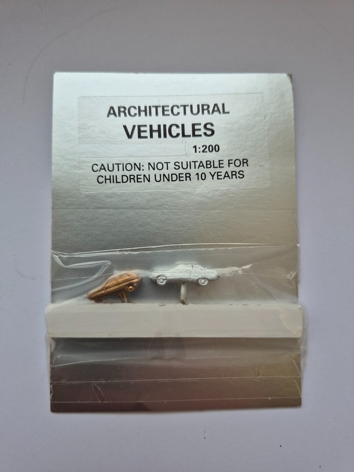 Architectural Vehicles 1:200 Reliant Robin & Ford Escort Mk2 | eBay UK