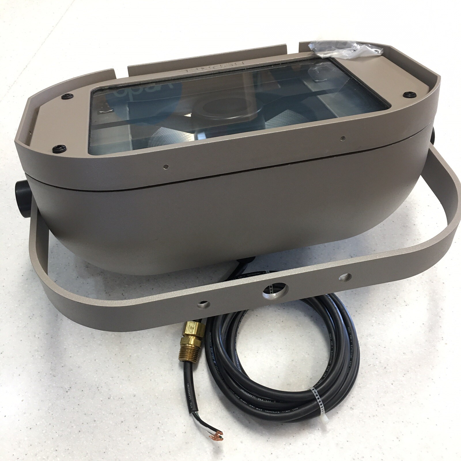 HYDREL 7100 Yoke Mount Floodlight Outdoor Security Spot Light 150W NWOT ...