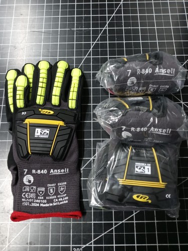 Ansell Ringers® Nitrile Half-Dipped Anti-Impact Gloves R-840 Size 7 S ...