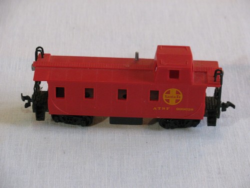 Vtg Bachmann HO Scale Offset Cupola Caboose, Santa Fe (ATSF) 999628 | eBay