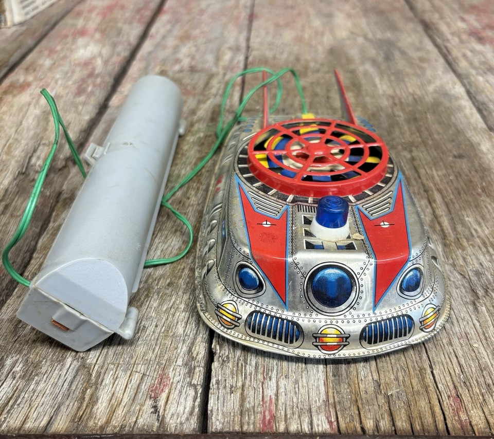 UBER Rare Vintage Battery Operated TPS Japan “Luna Hovercraft” Tin Toy ...