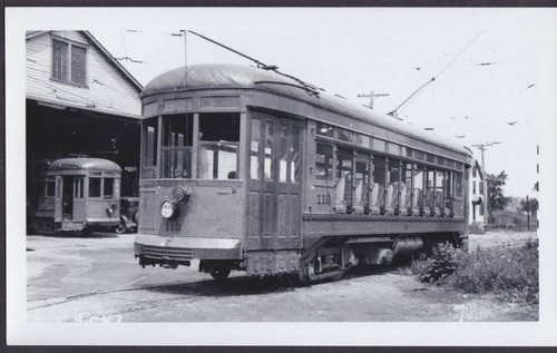Pottstown Passenger Ry trolley #106 et al Car House PA 1934 photo | eBay