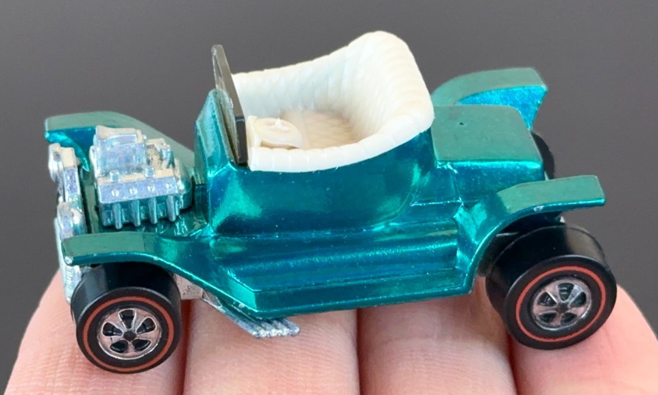 Vintage Hot Wheels Redline 1968 GLEAMING Aqua Hot Heap US - White Int ...