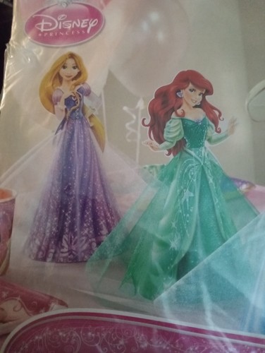 Hallmark Party Set The Scene Disney Princess Tabletop Decorations | eBay