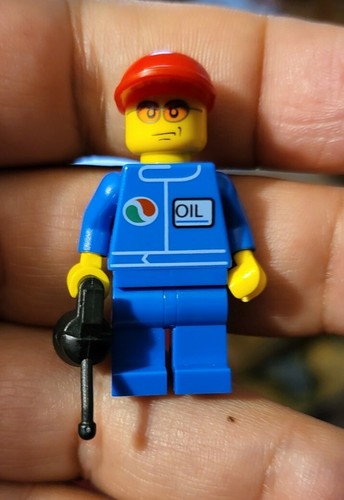 LEGO Octan Oil Mechanic Minfigure City Off-Road Dirt Bike Transport ...