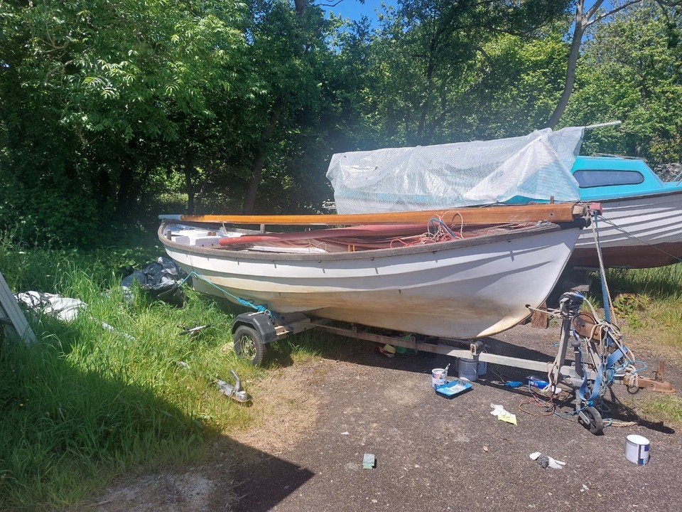 Lune Longboat by Character boats. 15 foot pretty sea kindly double ...