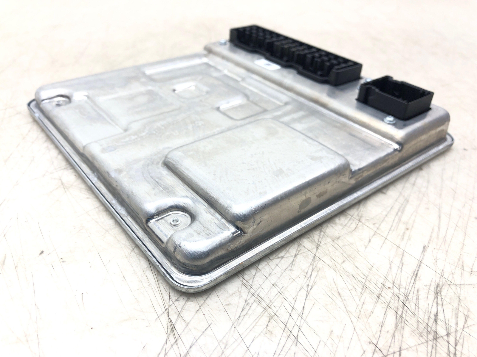 2021 2022 VOLKSWAGEN ID4 BCM CCU CENTRAL CONTROL UNIT BODY CONTROL ...