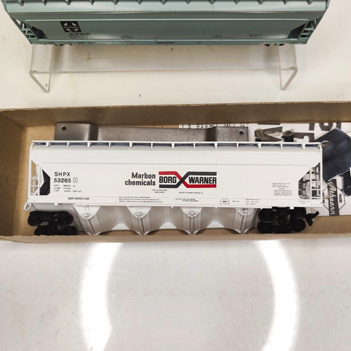 HO Athearn Four Bay Hopper Sante Fe Borg Warner Procor Resins Shell ...