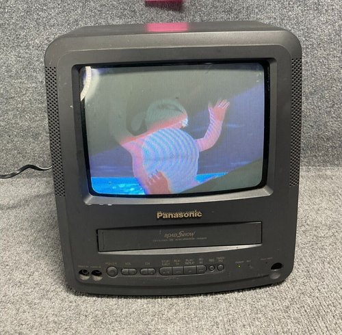 9” Combo Color TV VCR Panasonic RoadShow PV-C920 CRT Gaming Works ...