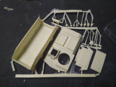 1/35 Commanders 1077 - U.S. Marmon Harrington T14 CTLS-4TAC Light Tank ...