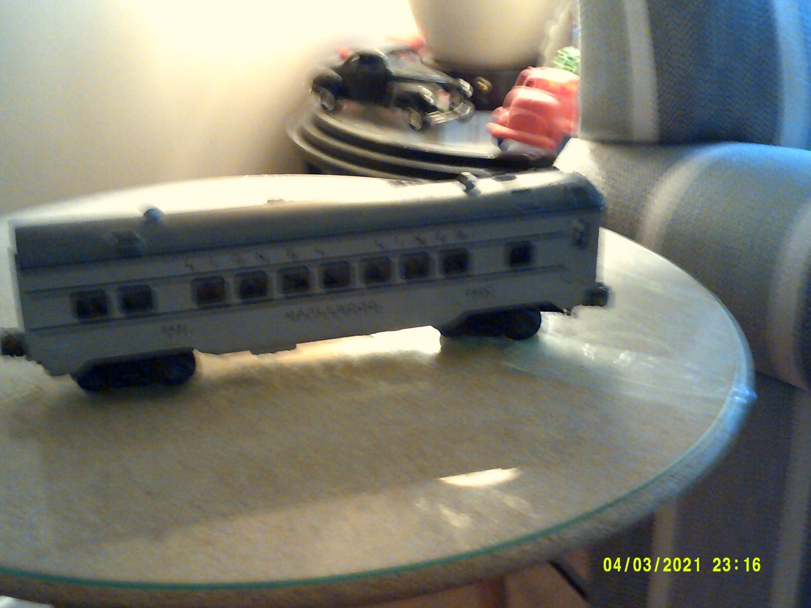 Lionel trains 2421 Maplewood Pull man with Gray roof | eBay