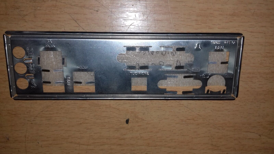 GA-P767A-D3-B3 io plate io shield GIGABYTE | eBay
