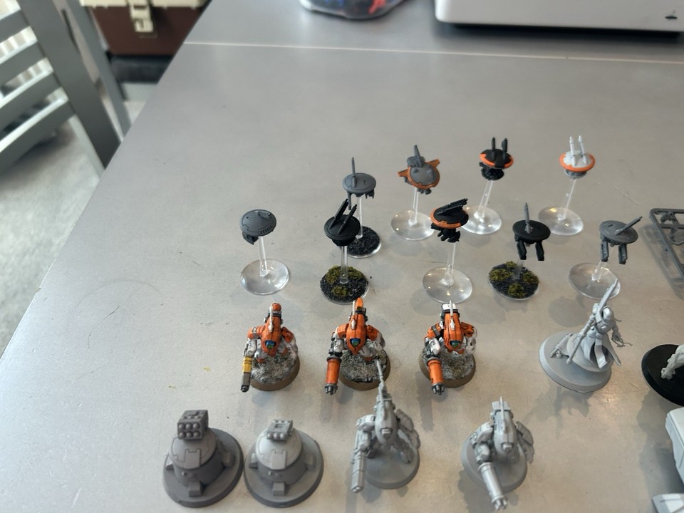 Warhammer 40k Tau Empire Job Lot Games Workshop Stealth Suits ...
