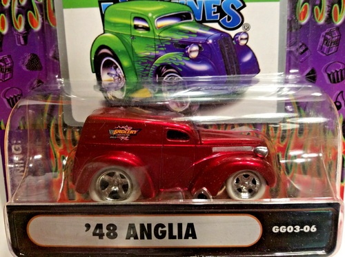 MUSCLE MACHINES GROCERY GETTER WHITE TIRE 48 ANGLIA 1/64 1948 -- RED | eBay