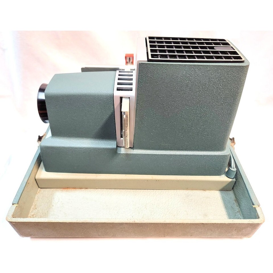 Argus 300 Vintage Slide Projector, Autoload, 4 inch f/3.3 Anastigmat ...