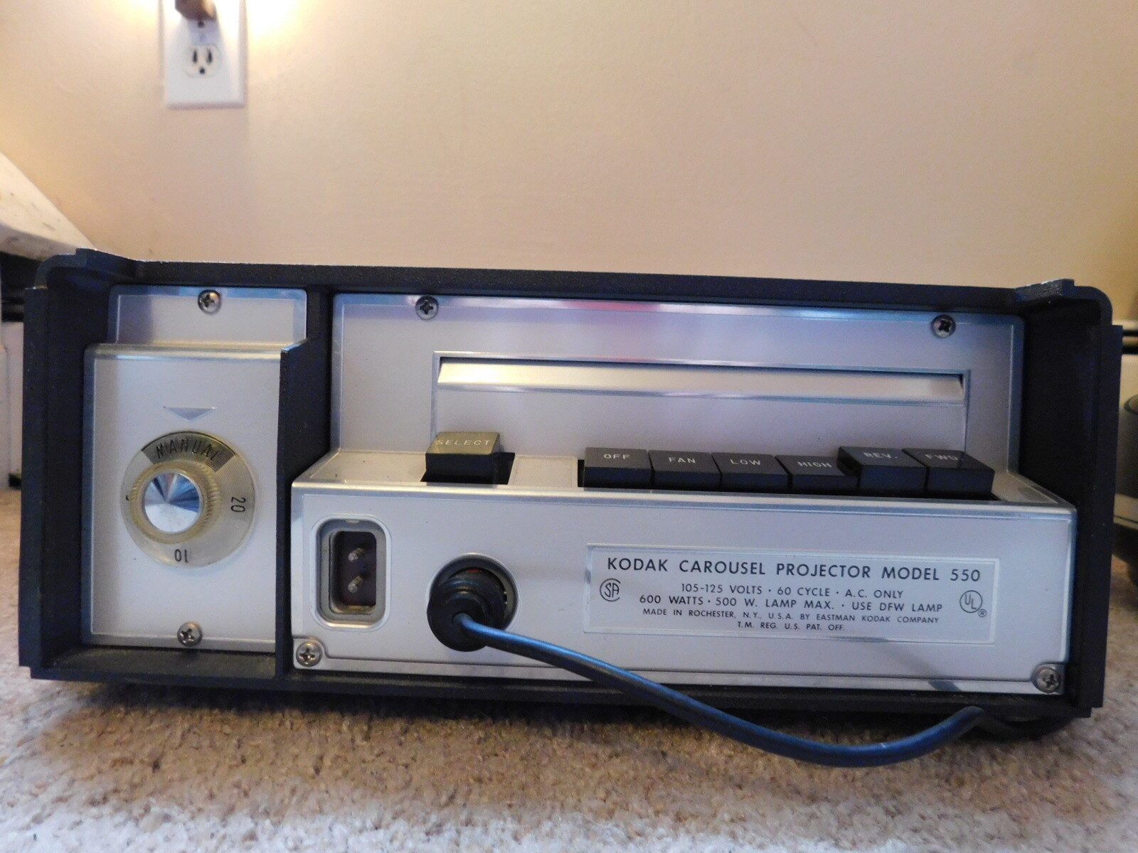 Kodak 550 Carousel Slide Projector - Untested - No power cord - For ...