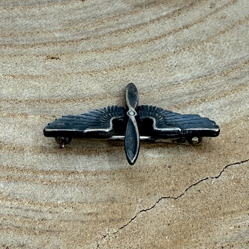 World War II Propellor Wings pin marked WB, World War II Pin ...