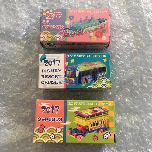 A rare Disney Tomica New Near Mint 3 pieces New Year's Only Special ...