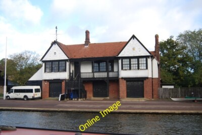 Photo 6x4 Trinity Hall College Boathouse Cambridge/TL4658 Trinity Hall ...