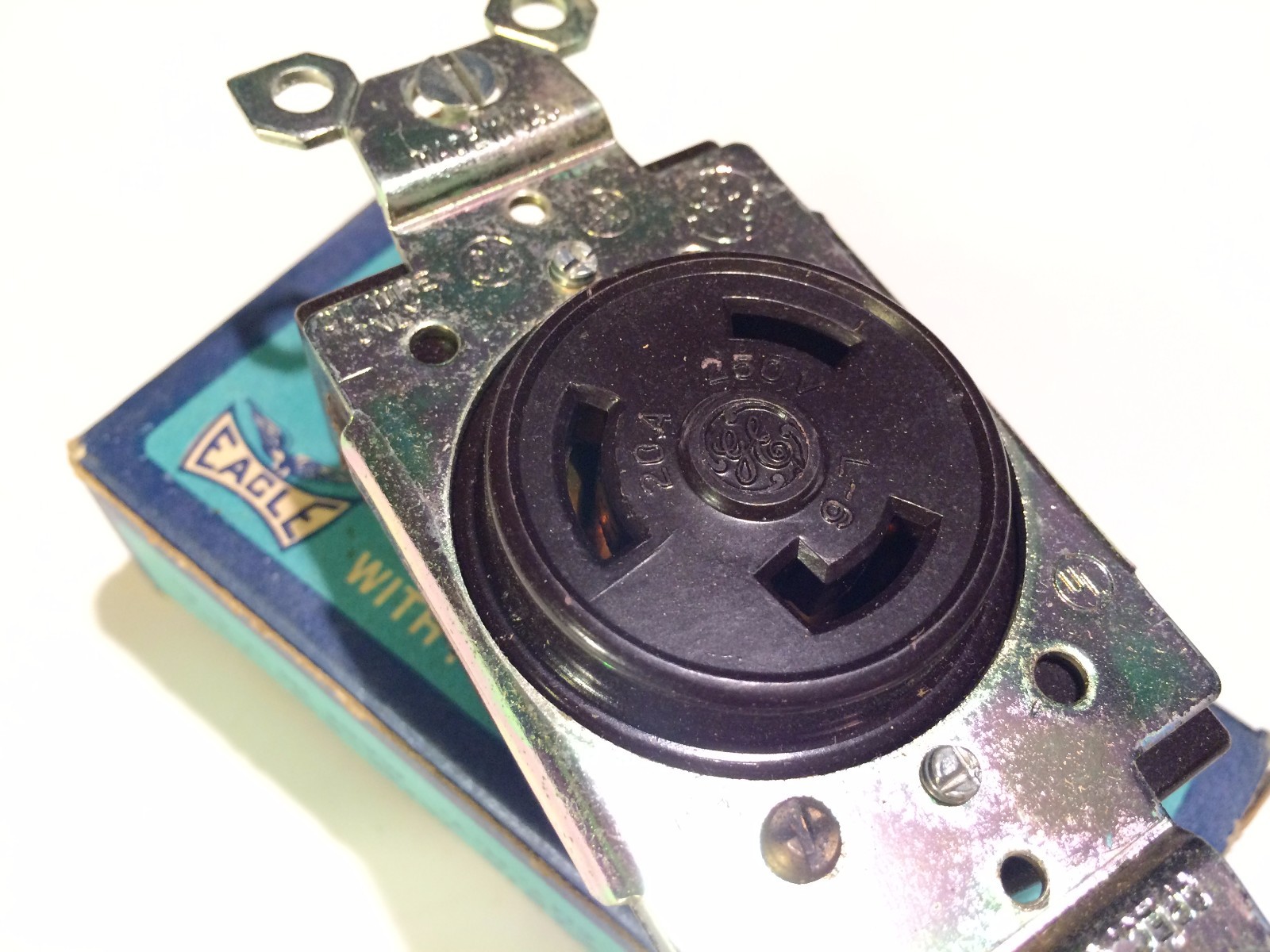 Eagle Electric 2344 Single Receptacle 20A - 250V With Plaster Ears | eBay