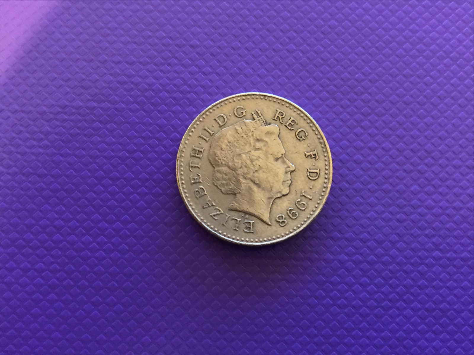 £1 One Pound Coin Royal Shield 1983 - 2016 Circulated and Brilliant ...