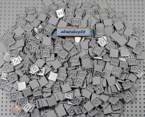 LEGO - 2x2 Tiles Light Bluish Gray Finishing Smooth Plates Square 3068b ...