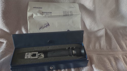 ATAGO N-10 Hand Held Brix 0-10% Portable Refractometer, Made in Japan ...