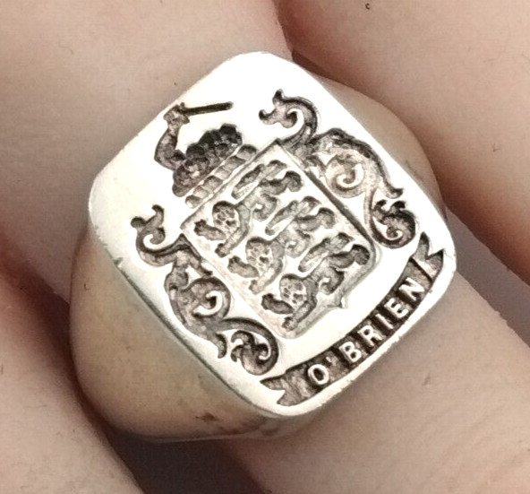 Men's Sterling Silver O'Brien Family Crest Signet Rin… - Gem