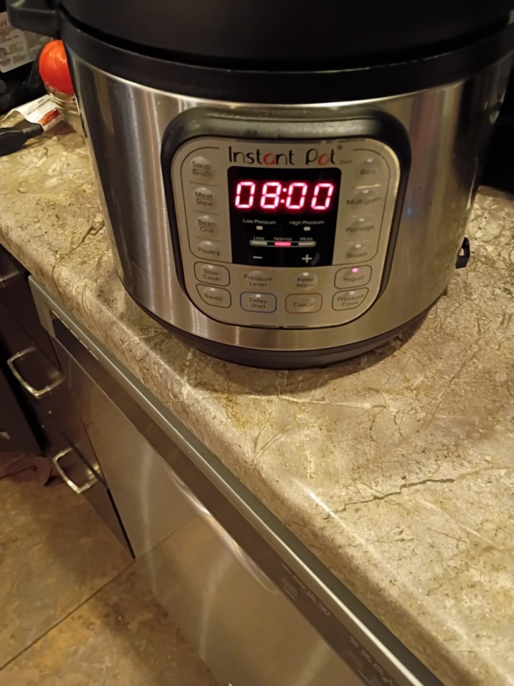 Instant Pot Programable Pressure Cooker/Steamer IP-LUX60 V3 6 Qt 7 n 1 ...