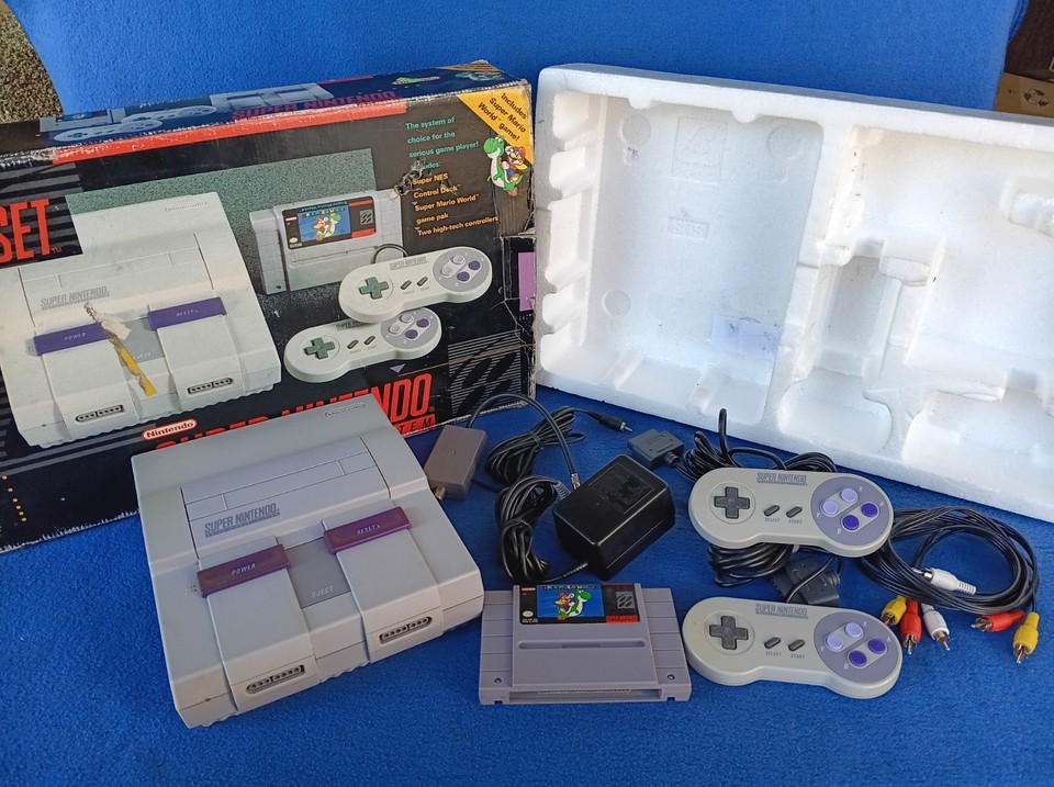 Vintage SNES Super Nintendo System Game Super Set~Box & Super Mario ...