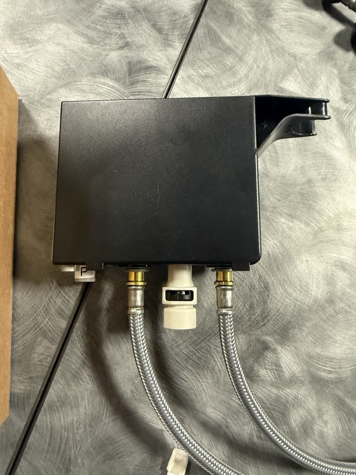 Moen 177569 Control Box - Includes x2 Supply Hose Assemblies For ...