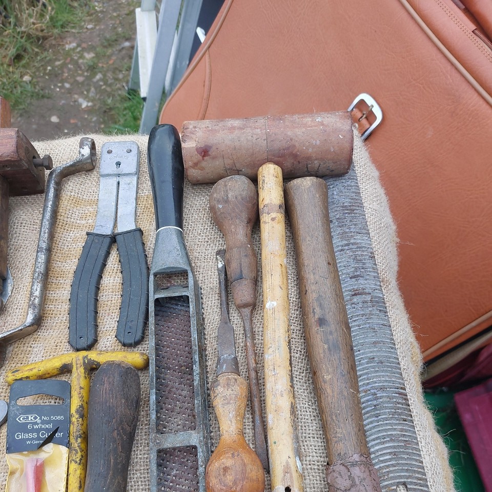 Joblot of 40 Vintage Woodwork Hand Tools Screwdrivers Etc Various ...
