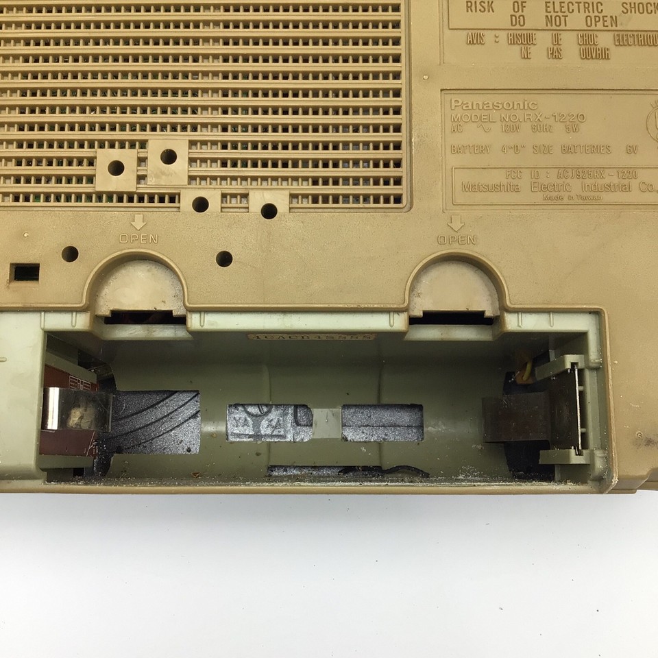 General Electric Portable 8-Track Cartridge Player FM-AM Radio Model RX ...