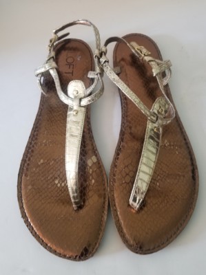 Ann Taylor Loft gold metallic faux croc thong ankle strap sandals. 10 ...