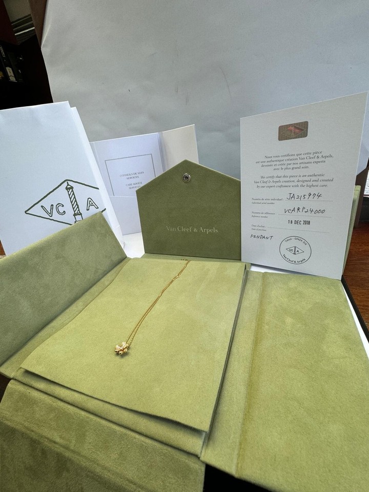 Van Cleef & Arpels Mini Frivole Necklace 18K Yellow Gold w/ BOX & CERT ...