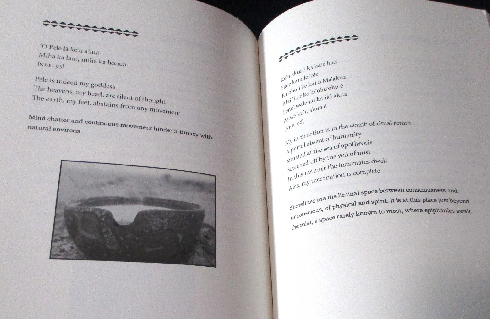 Hawaii LELE KAWA, FIRE RITUALS OF PELE Tangaro HC 2009 Bilingual Chants ...