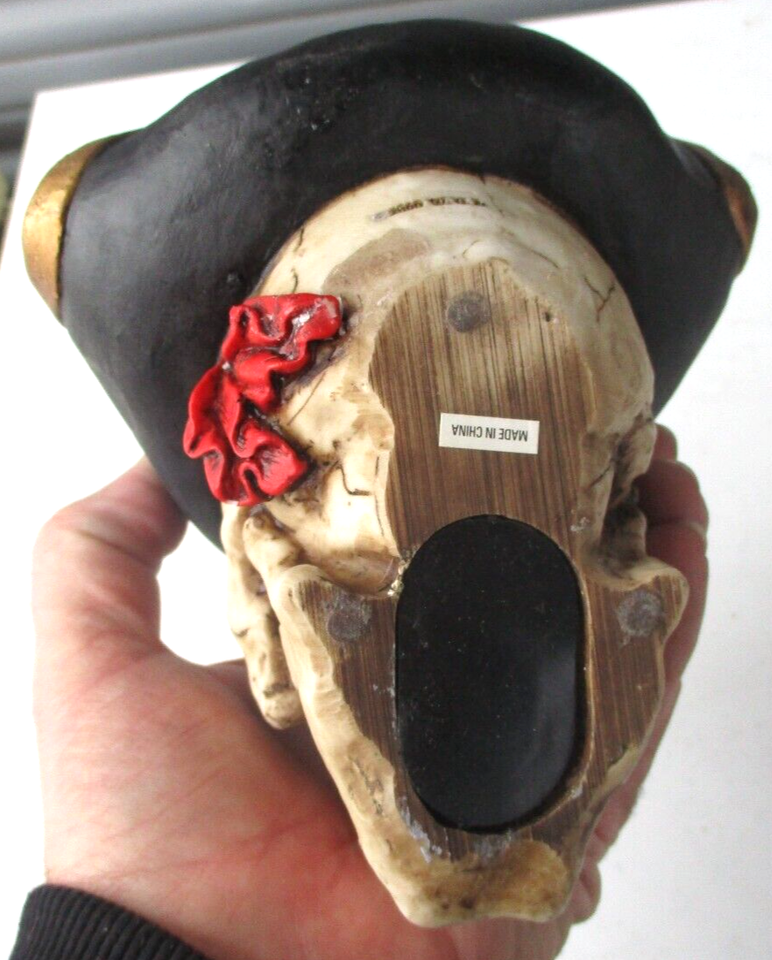 Unique! Resin! 6" Pirate Skull Coin Bank! Skull and Cross Bones! 2000 W ...
