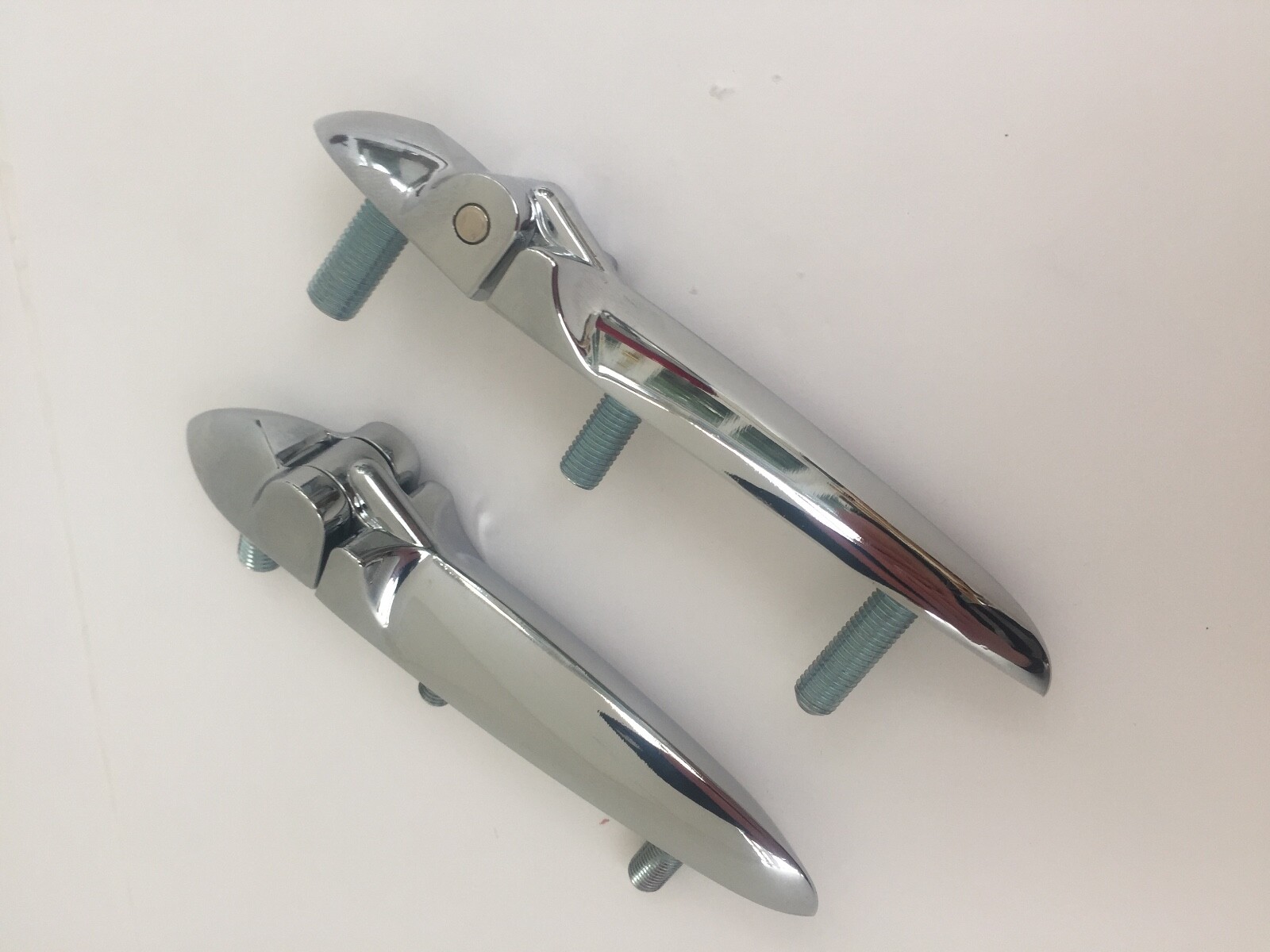 604917/8 - BOOT HINGES PAIR TRIUMPH HERALD, SPITFIRE, TR4,TR4A,TR5 ...