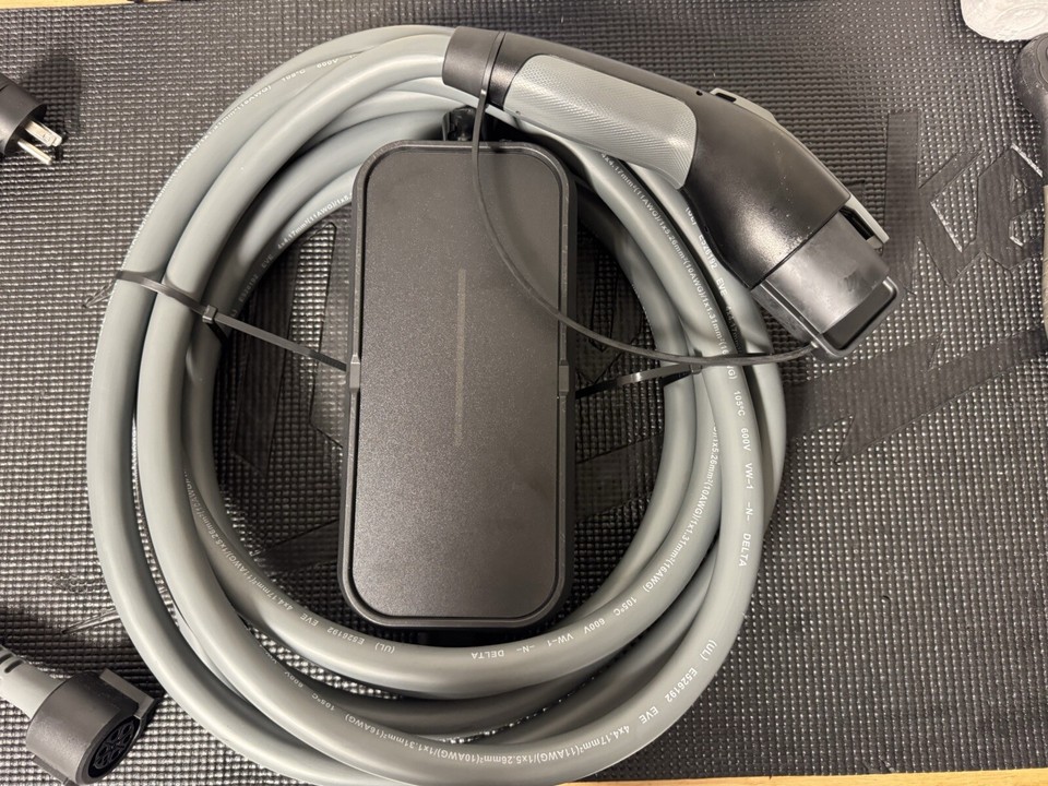 2021-2025 BMW iX iX3 iX1 i4 i5 i7 XM Original EV charger Flexible cable ...
