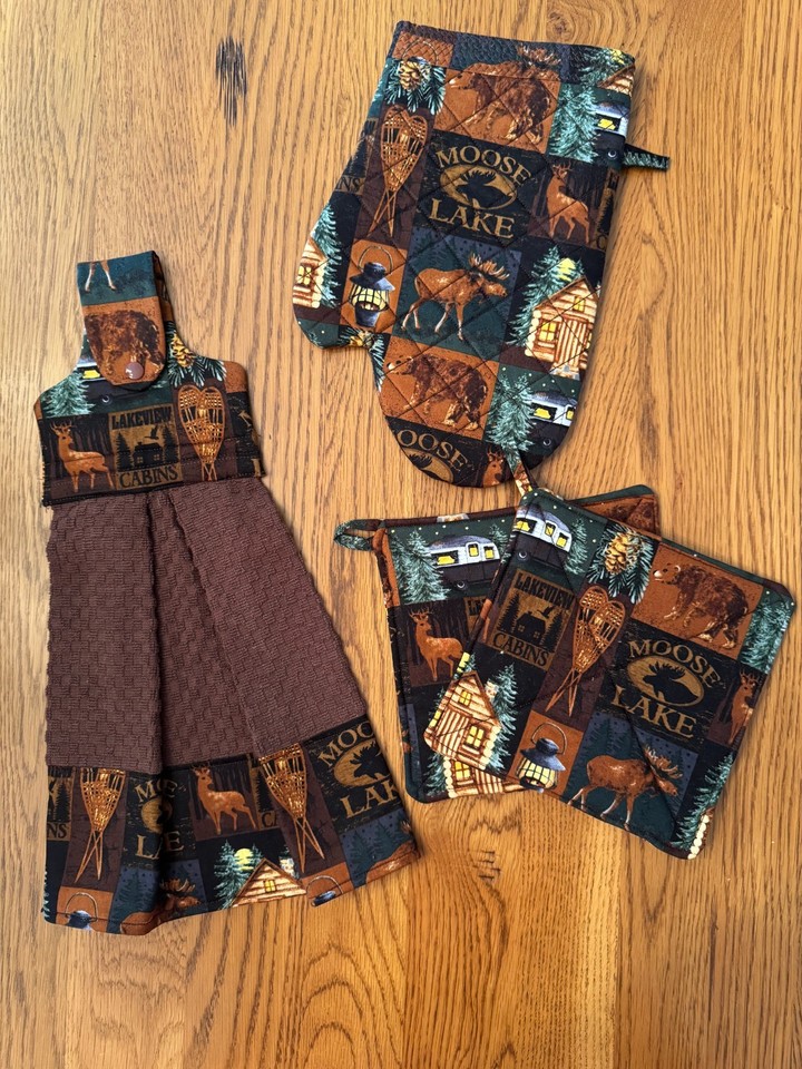 " CABIN & WOODS" with 1 towel holder ,2 potholders & 1 oven mitt (4pc ...