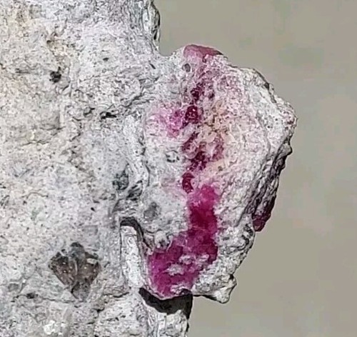 RED BERYL / BIXBITE ON MATRIX TERMINATED Utah, USA | eBay