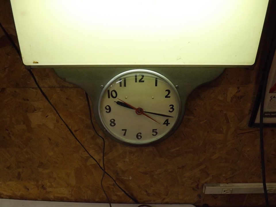 Vintage Ohio Advertising Clock Runs But Runs Slow | eBay