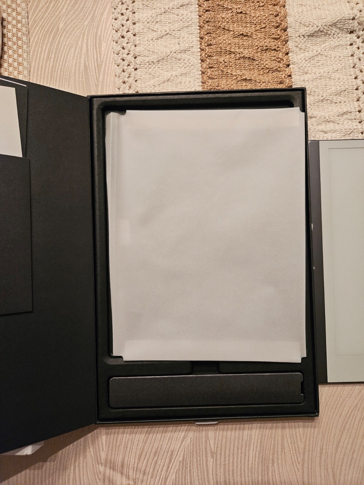 ReMarkable 2 (RM113) 10.3'' 8GB Paper Tablet With Market Plus - Gray ...