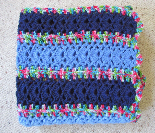 112 cms x 87 cms GRANDMA HAND MADE NANA GRANNY CROCHET KNEE BLANKET ...