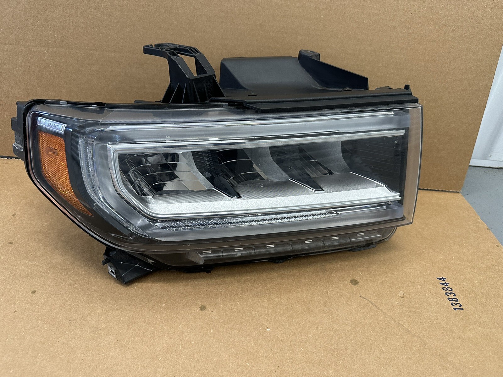 2020-2021-2022-2023-GMC ACADIA HEADLIGHT FULL LED PASSENGER SIDE OEM ...