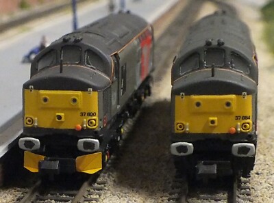 N Gauge Class 37 Square Oval Buffers & Dapol Class 67 suit Graham ...
