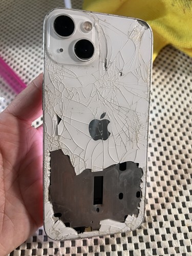 Apple iPhone 13- 128 GB Starlight (Unlocked) (Dual SIM)BAD LCD/CRACKED ...