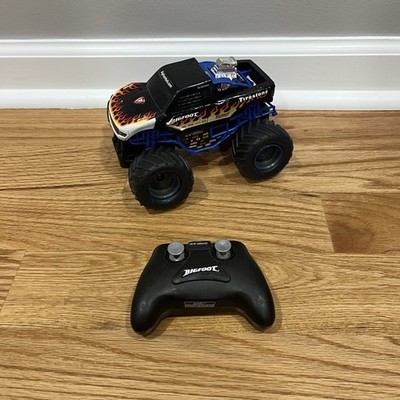 New Bright 1:24 RC REMOTE CONTROL Monster Truck Team Bigfoot | eBay