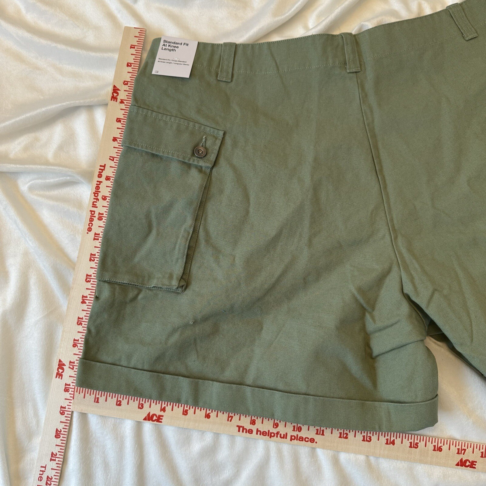 Nike Life Men's Woven P44 Cargo Shorts $85 Green Light Olive FJ7137-386 ...
